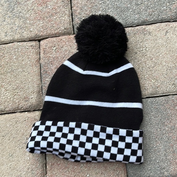 Vans | Accessories | Vans Wm Spirit Pom Black Checker Beanie ...